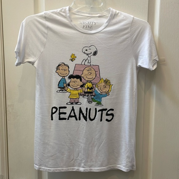 Peanuts | Tops | Peanuts The Whole Gang Tshirt | Poshmark